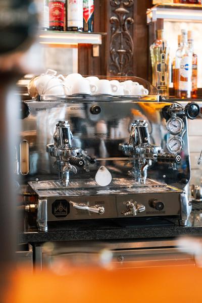 Bar INCONTRO. - Elegant Apero · Stylish Afterwork · Iconic Nights in Zurich